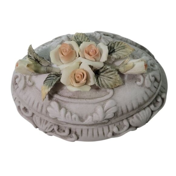 Capodimonte | Accents | Vintage Capodimonte Oval Porcelain 4 Trinket ...